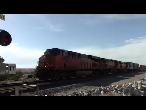 BNSF 7469 at Oro Grande, CA - YouTube