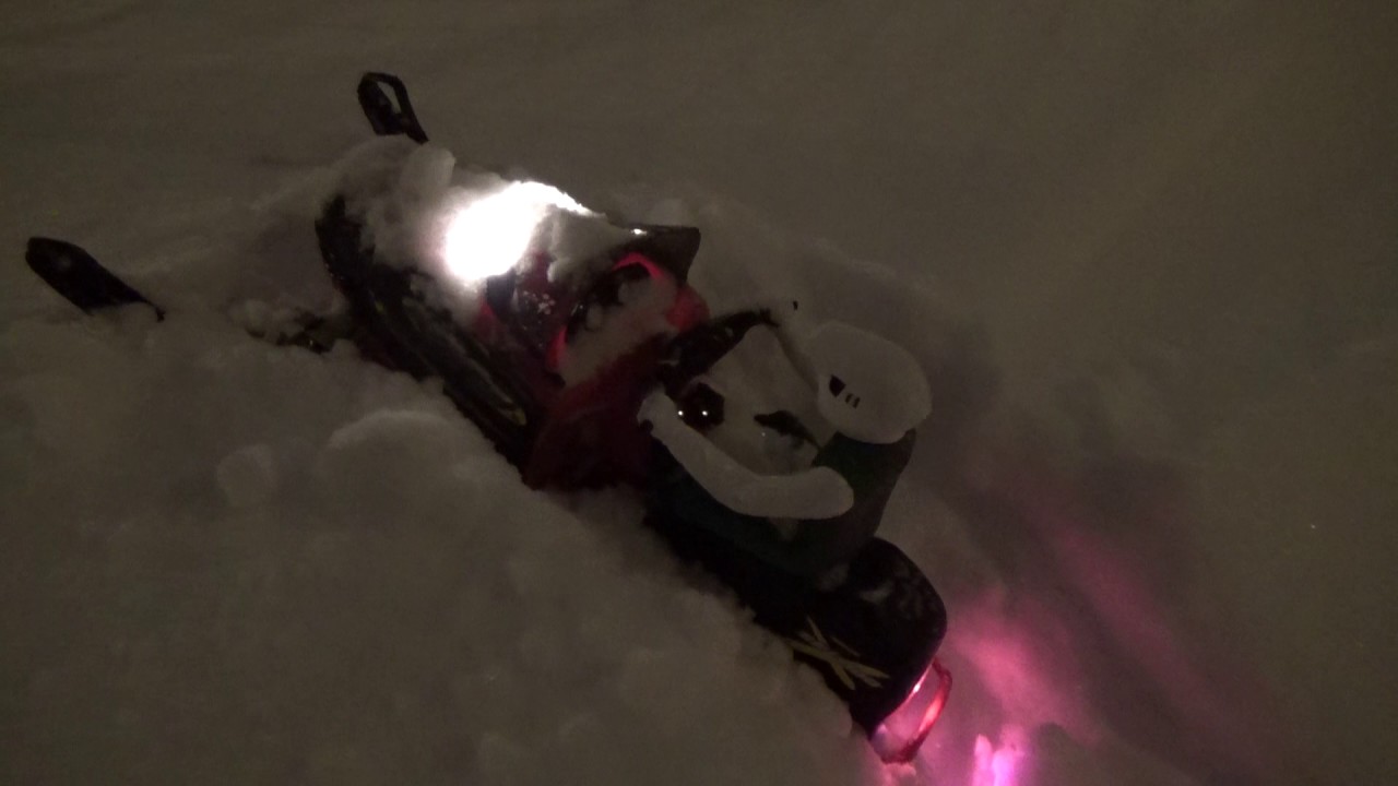Rc snowmobile new bright brushless 3000 kv JUMPING on deep snow. - YouTube