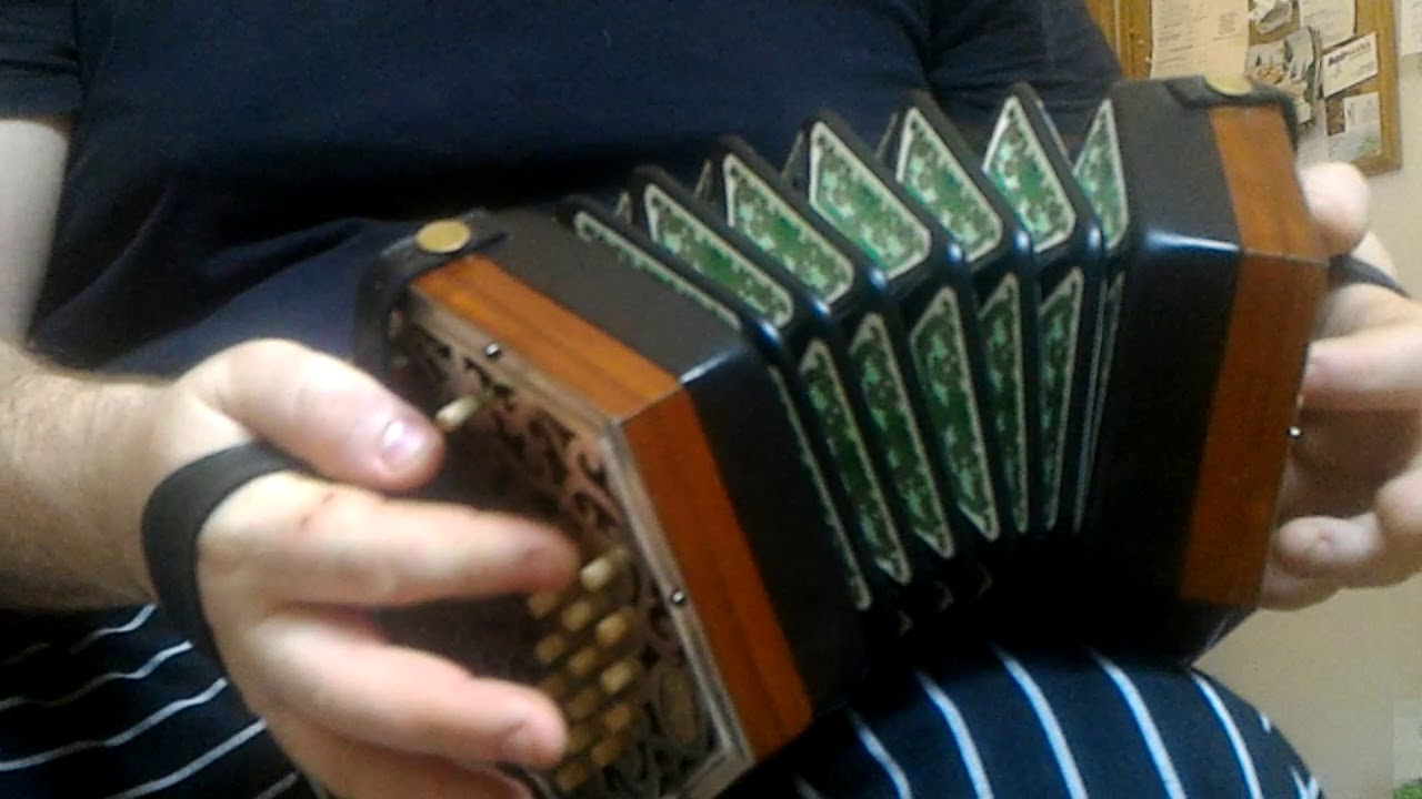 Lachenal 32 button concertina ebay - YouTube