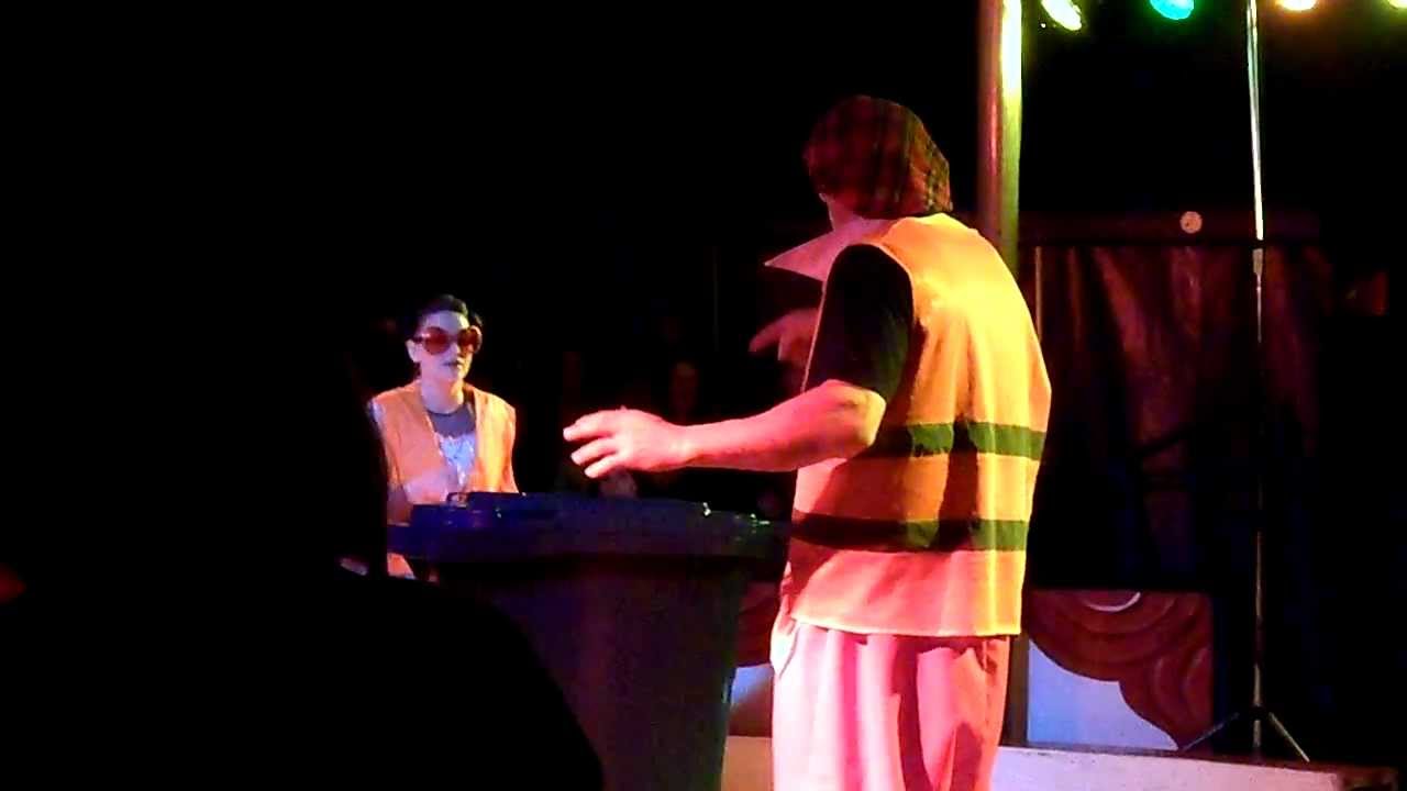 Pause Party im Circus Kastello - YouTube