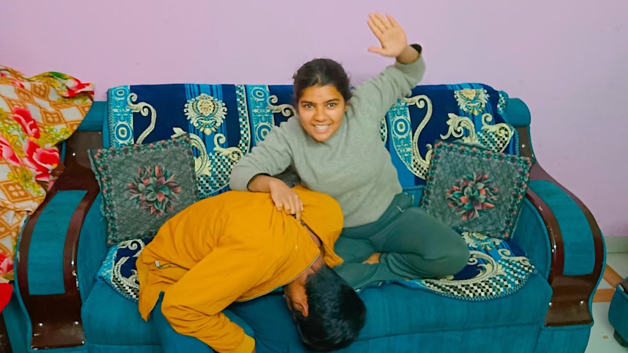 Neck Slap Challenge 😡 With Sister - YouTube