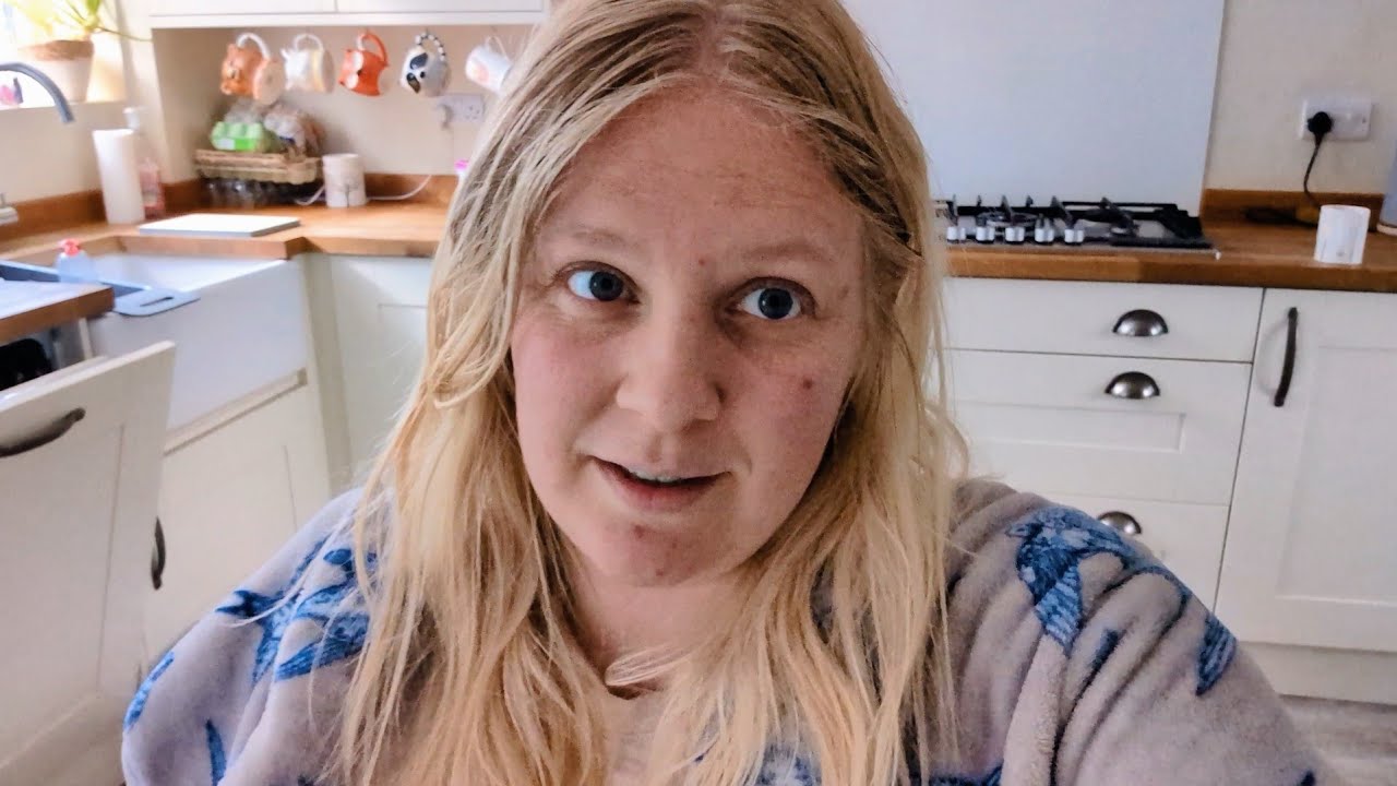 Call us a waambulance! 🤒😷 - update for the regulars 🫶 - YouTube