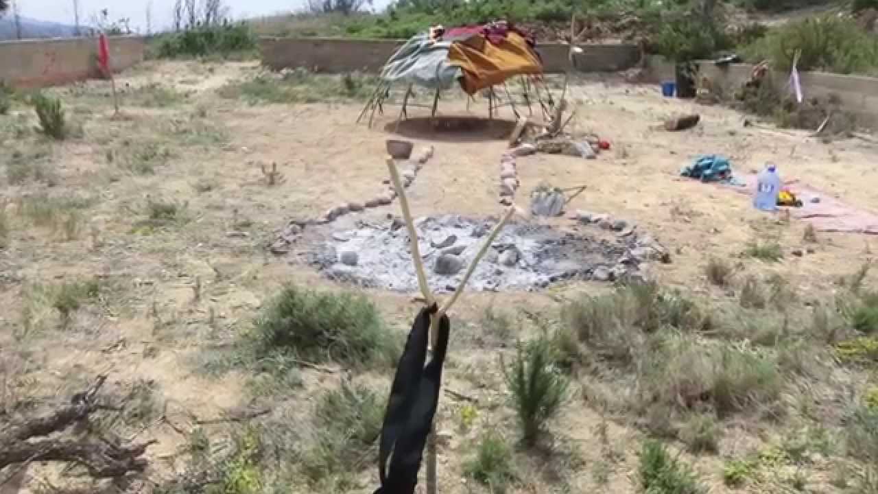 Ceremonia tradicional de Inipi con Micky Medicine Bear. - YouTube