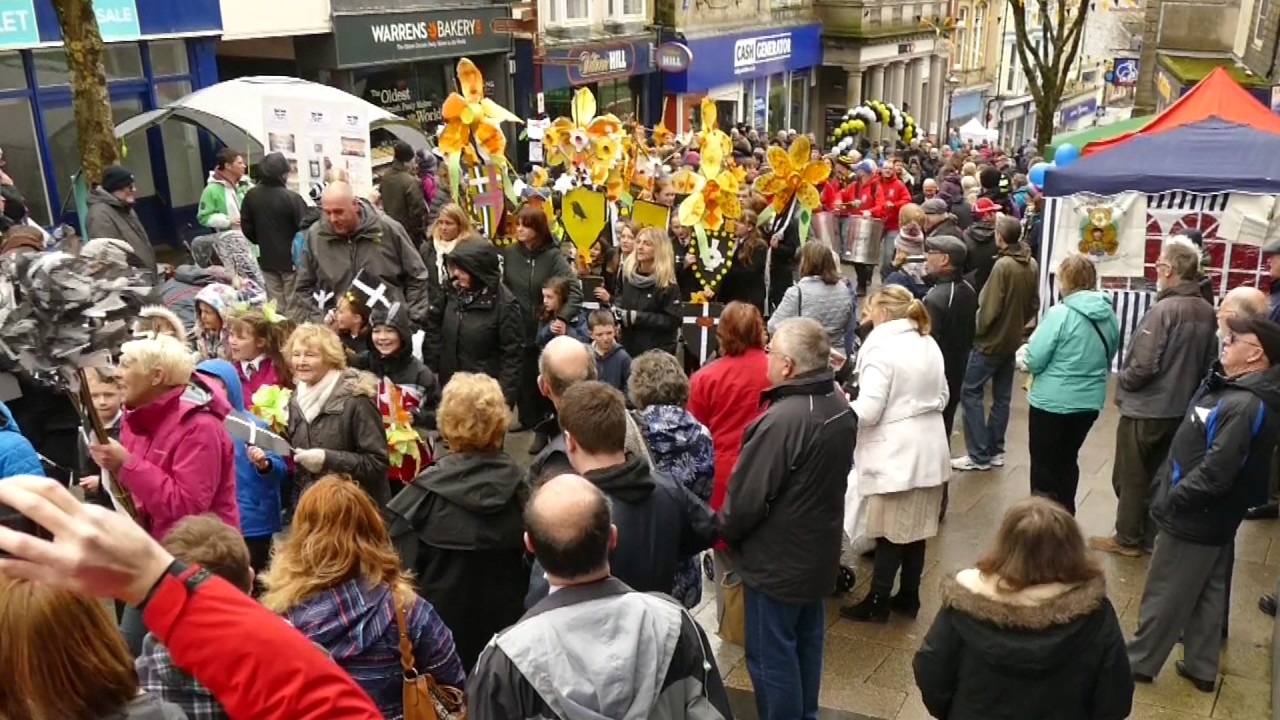 St Piran Day Parade, Redruth March 4th 2017 - YouTube