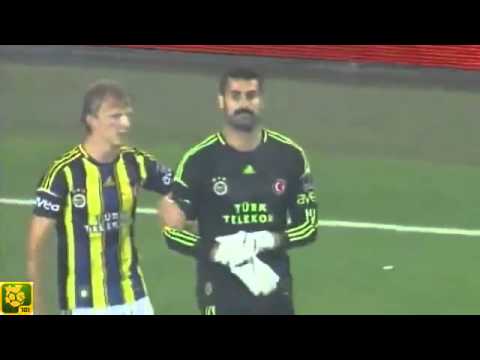 Volkan Demirel ve Sabrinin Kavgası 12.05.2013 Derbi kavgası (Volkan Sabriyi boğazlıyor)