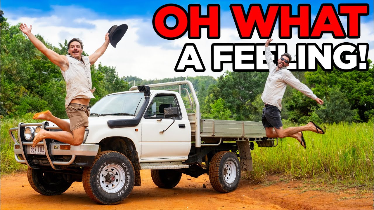 BURKEY'S BACK! RETRO HILUX BUILD BEGINS! - YouTube