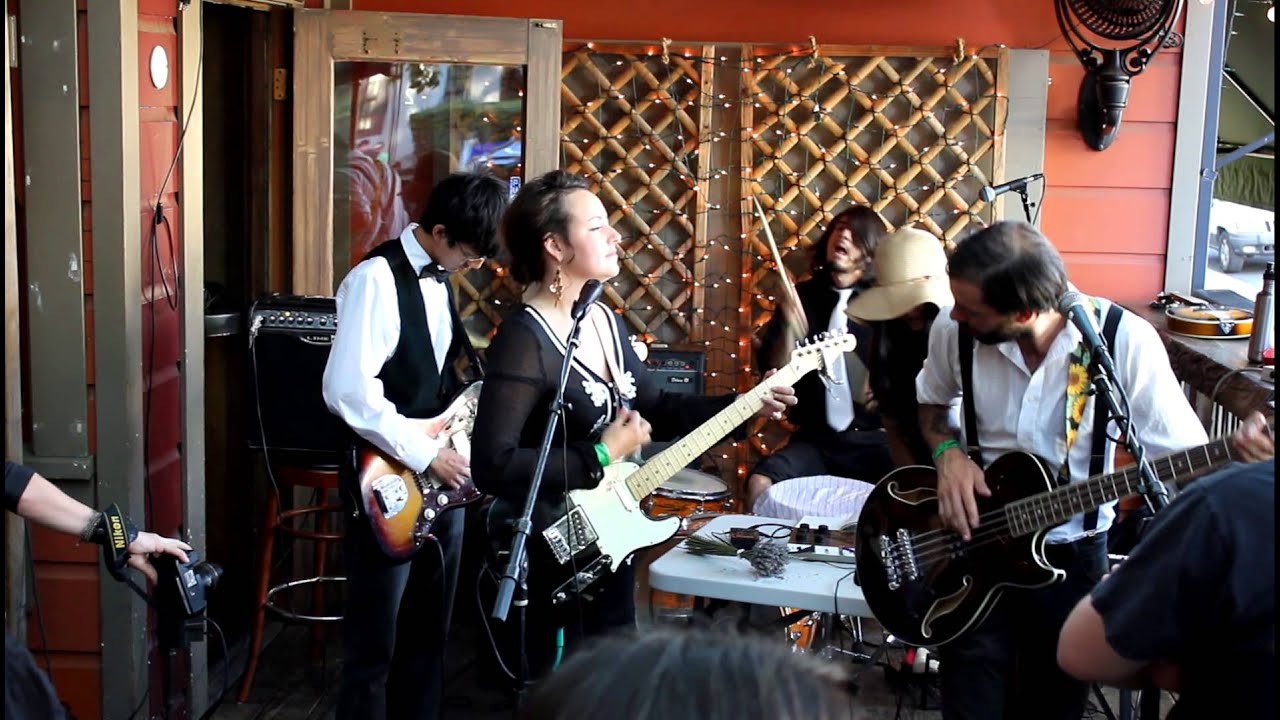 Ally Hasche - Johnny DMF 2012 - YouTube