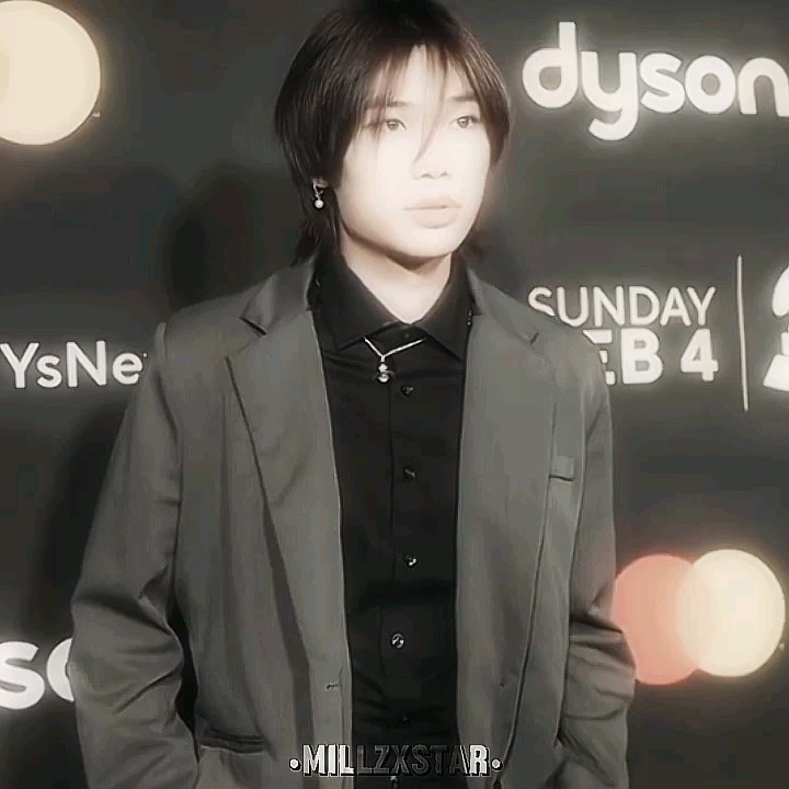 Justin looked soo good at the Grammys😍||Requested by:@Newjeanz ...