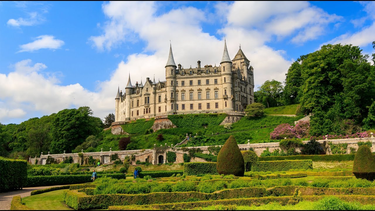 Dunrobin Castle and Gardens (4K) - YouTube