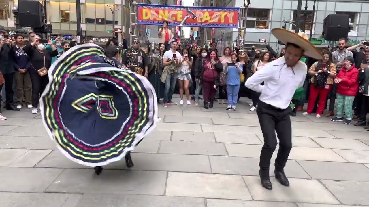 Jarabe Tapatio, Best Mexican Dance ever in Bryant Park NYC on Cinco De ...