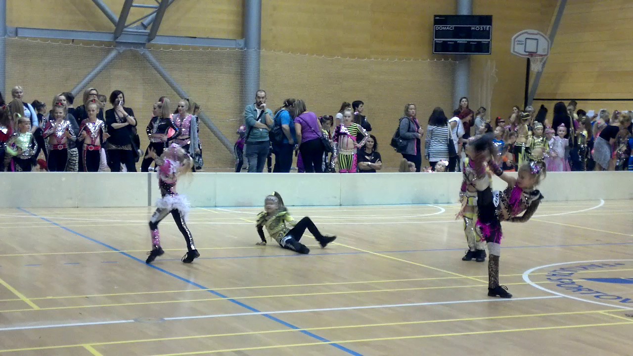 DISCO DANCE SOLO MINI - ZL MORAVA (3) 30.10.2016 semifinále - SANY ...
