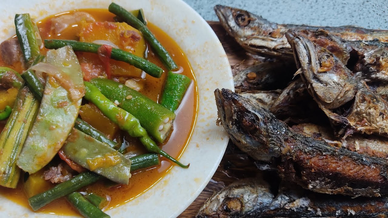 Pakbet at Galunggong - YouTube