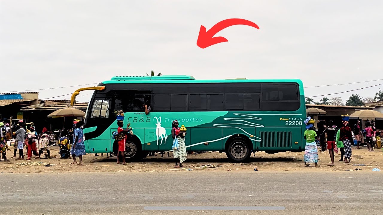 MAIS DE 10 HORAS NESTE ÔNIBUS PARA UMA PROVÍNCIA DE ANGOLA 🇦🇴 - YouTube