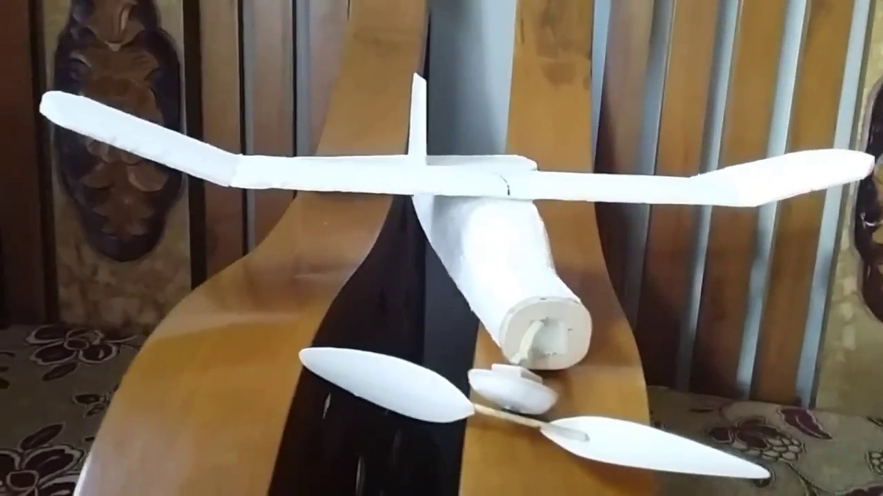 Pesawat Gabus Tenaga Karet | Rubber Powerred Foam Plane - YouTube