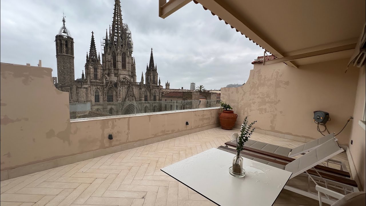 Best Barcelona Cathedral View Hotel - Hotel Colon - Spain - April 2022 ...
