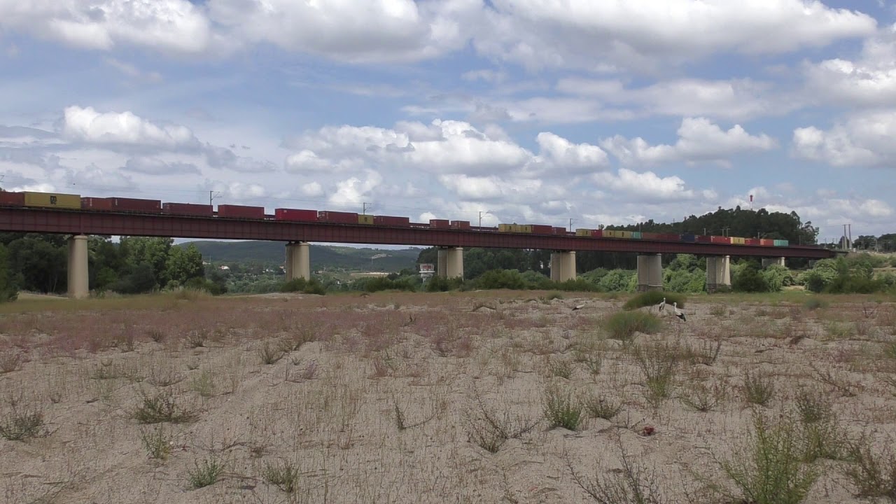 Medway 5000 com INTERNAC 42816 - Praia do Ribatejo - YouTube