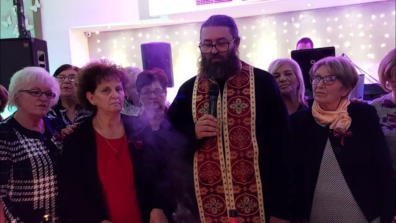 Јубилејна 30 та Бадникова вечер на Организација на жени на Општина Велес Youtube