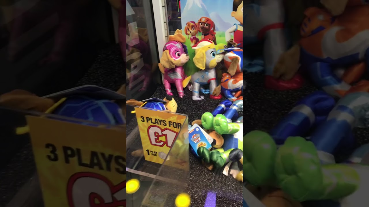 Claw machine winner 👍 good technique and right timing is the key to win ...