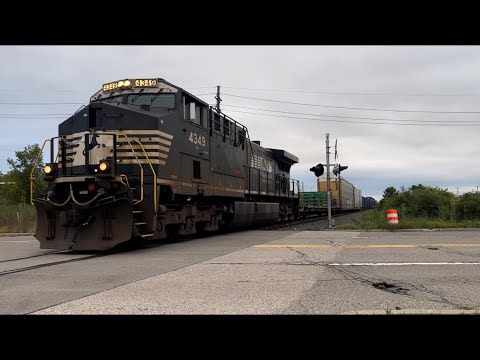 NS 4349 Leading A Very Late NS 10N (Or Possibly an Extra 10N) Past King Rd. in Trenton, MI (8/25 ...