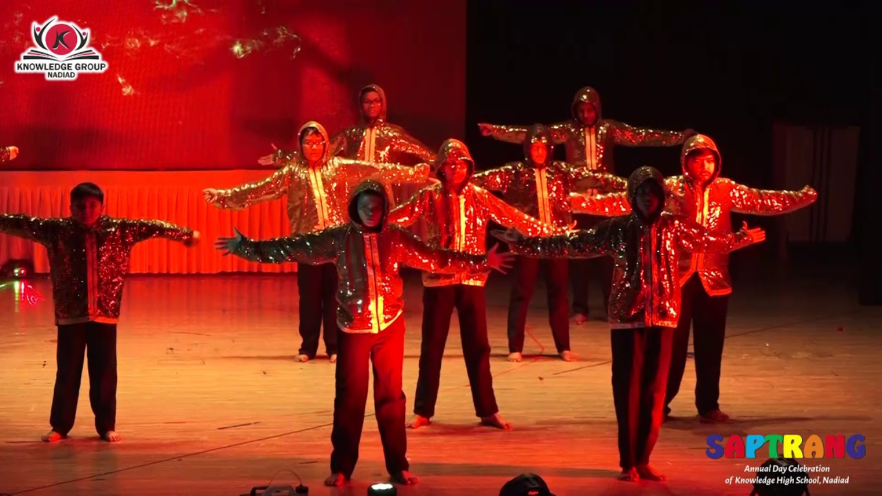 SAPTRANG 2019 | BOLLYWOOD DANCE | STD 6 TO 8 GUJARATI MEDIUM ...