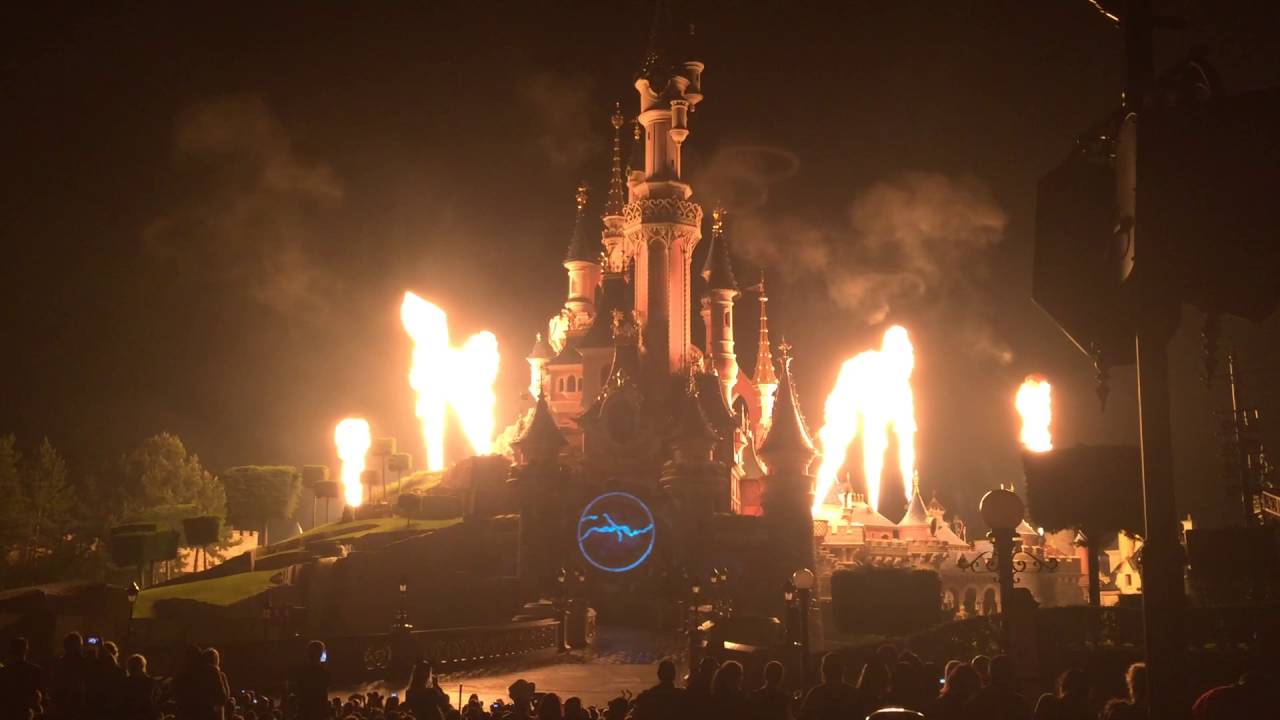 Disneyland Paris Disney Dreams - The Shadow Man - YouTube