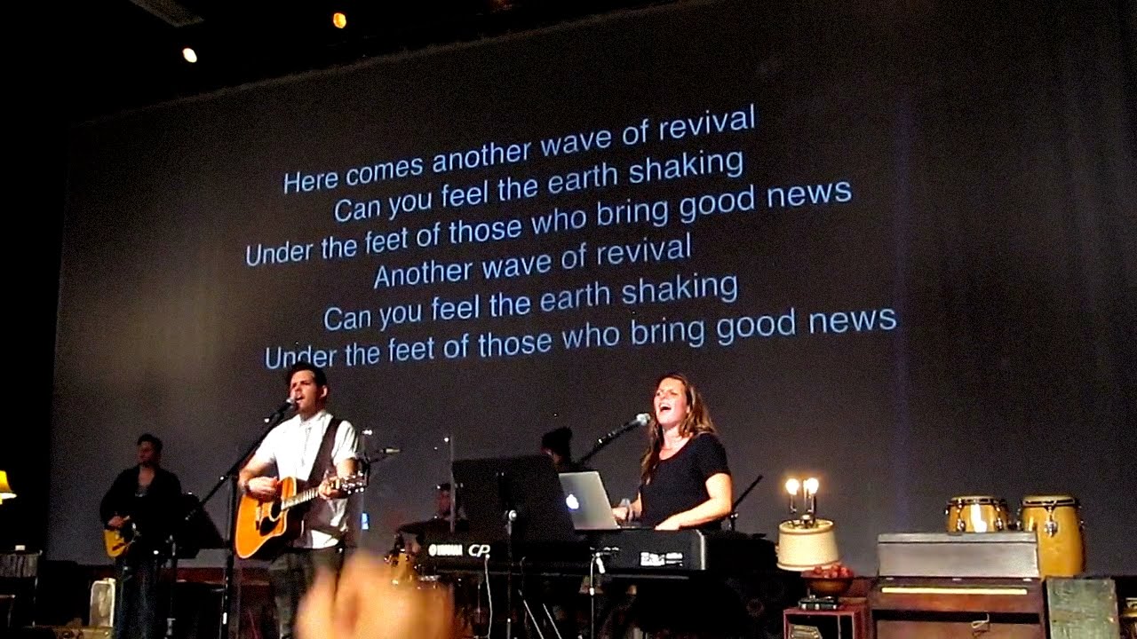 A Highlight of 222 Conference with Lindy Conant as Worship Leader - YouTube