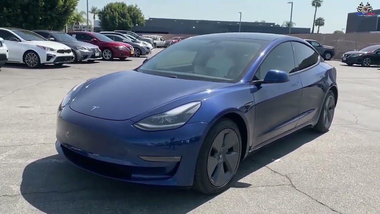 2023 Tesla Model 3 Dual Motor Short review - YouTube