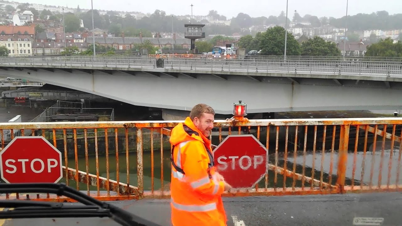 Bristol bridge crash(2) - YouTube