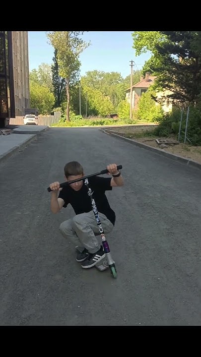 Раскатал в стрите ☠️💀 #scooter #scootering #скут #стрит # ...