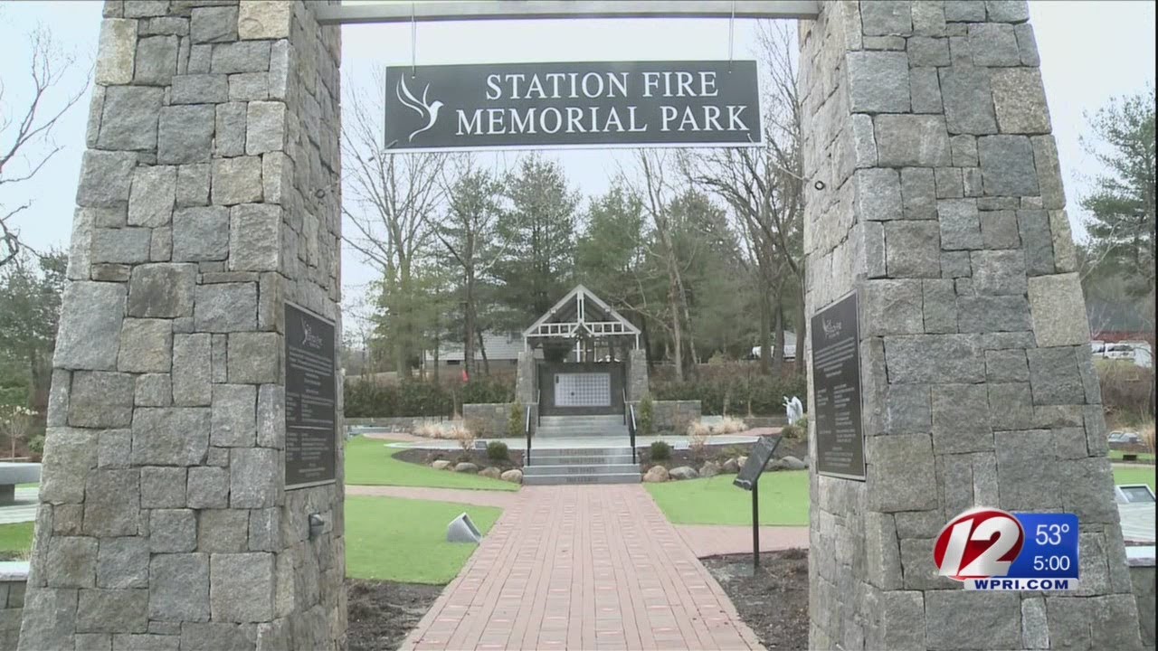 Memorial remembers Station Nightclub fire victims 15 years later - YouTube