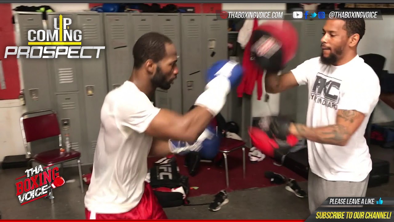 Tsunami Sam Samuel Teah Doing Pad Work in Training Camp - YouTube