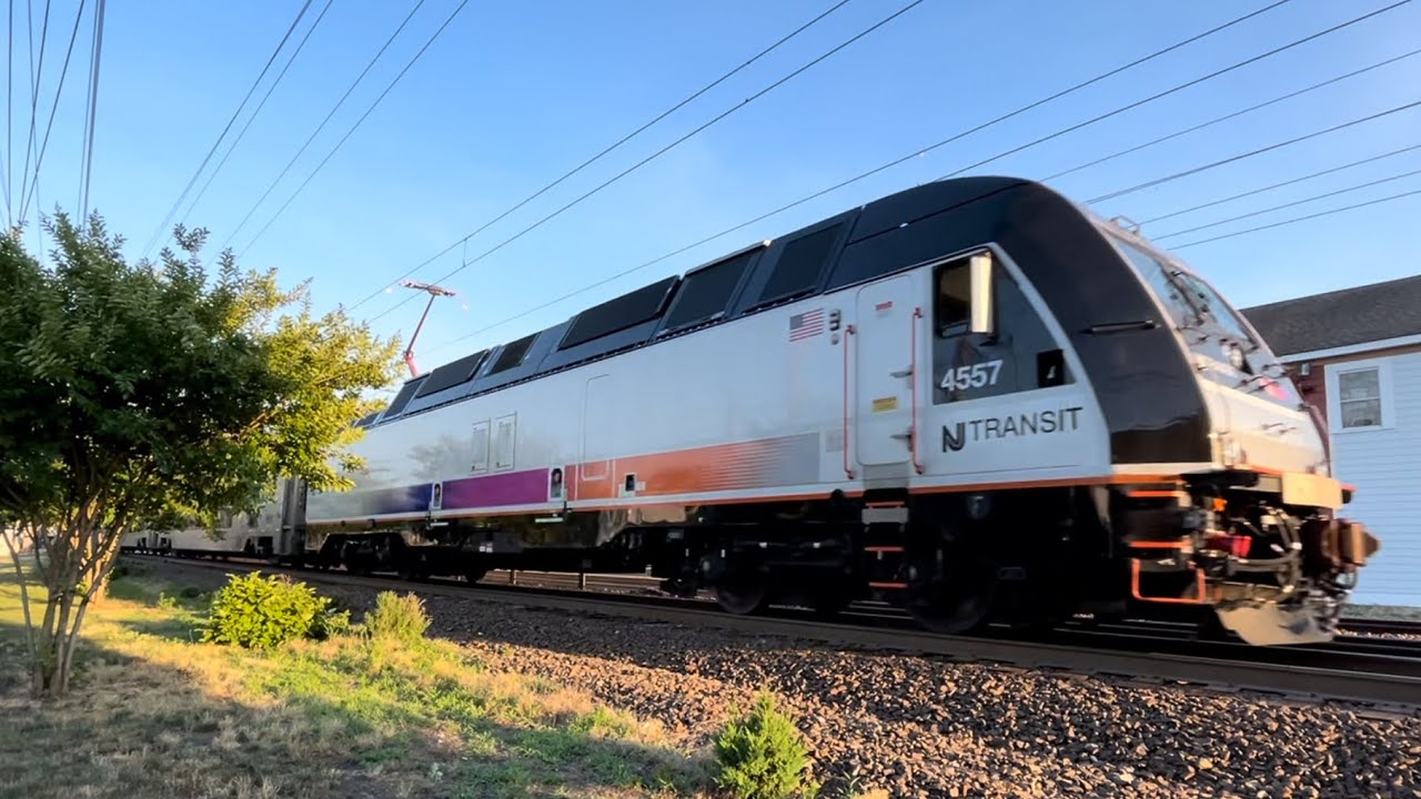 NJ Transit ALP-45A #4557 NJCL Train 3276 Little Silver NJ - YouTube