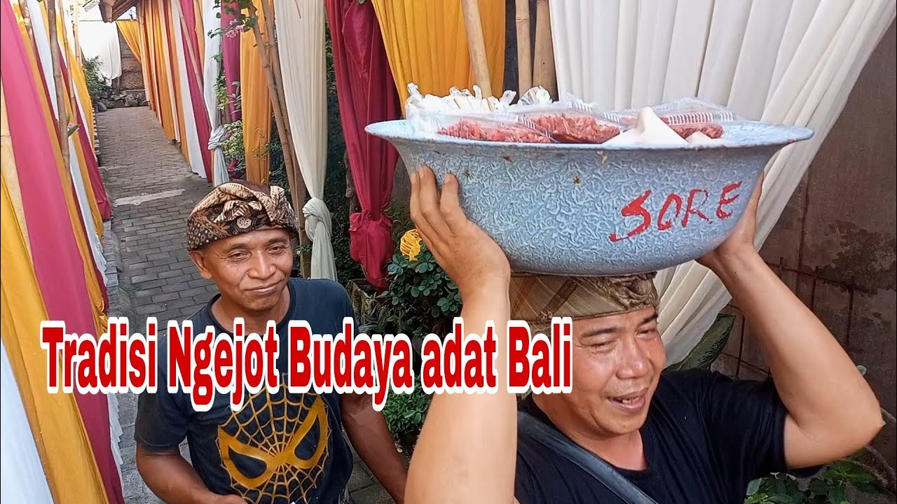 TRADISI NGEJOT ADAT BALI - YouTube