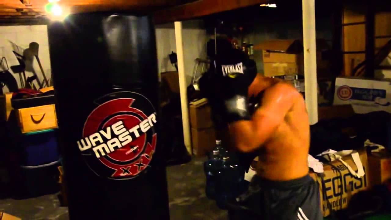 Training on Wavemaster XXL - YouTube