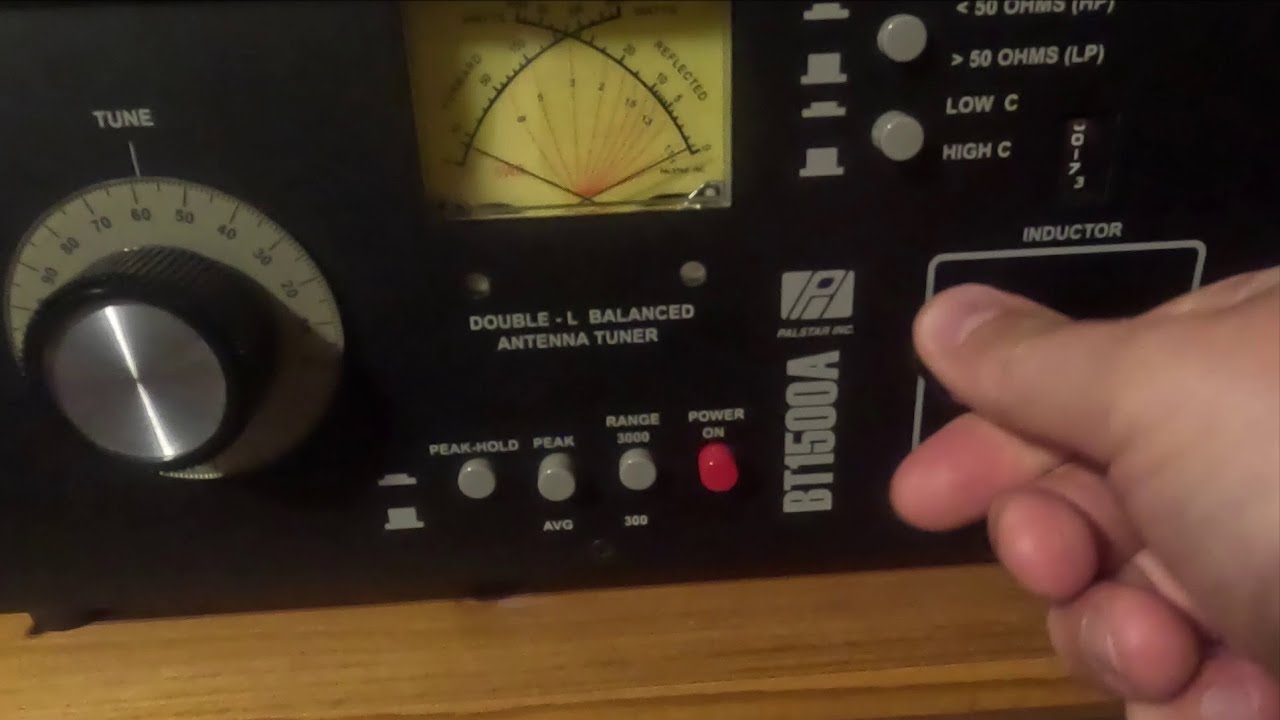 Palstar BT1500A: Balanced Line Tuner - Ein Antennentuner bei der Arbeit ...