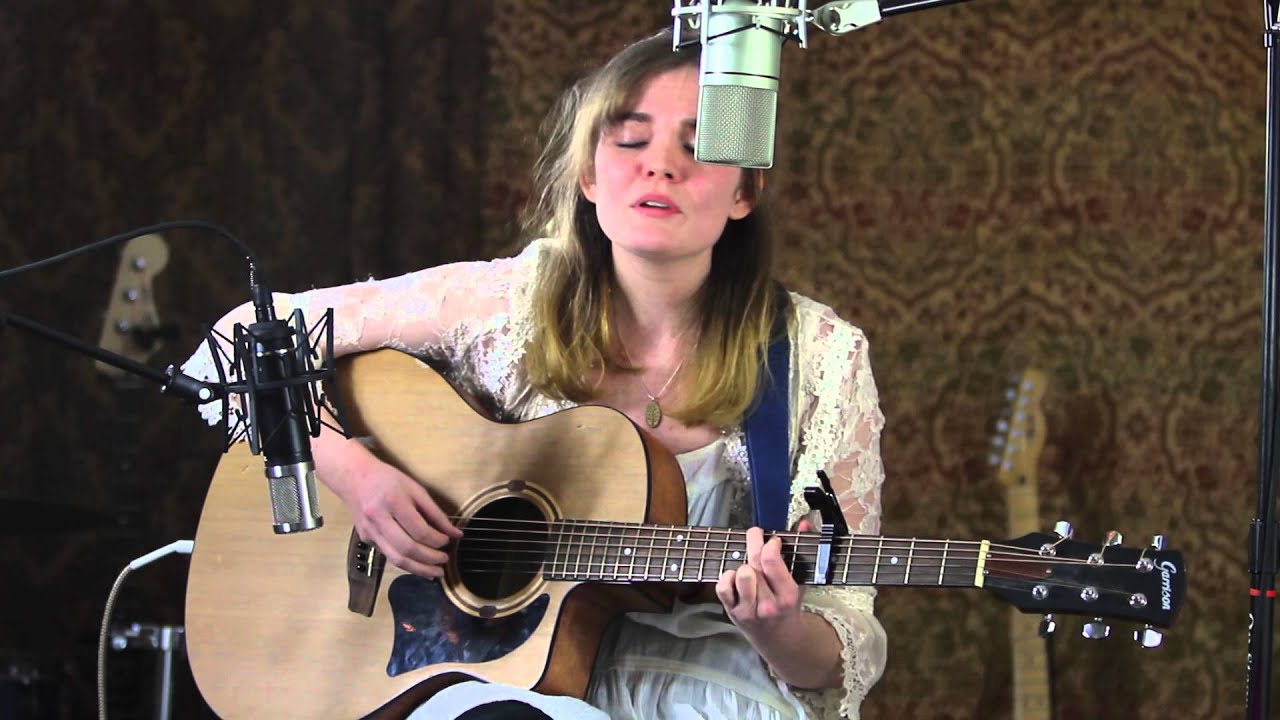 Annie Stokes "Busted Cars & Broken Fences" Live on Audio Barre (Episode ...