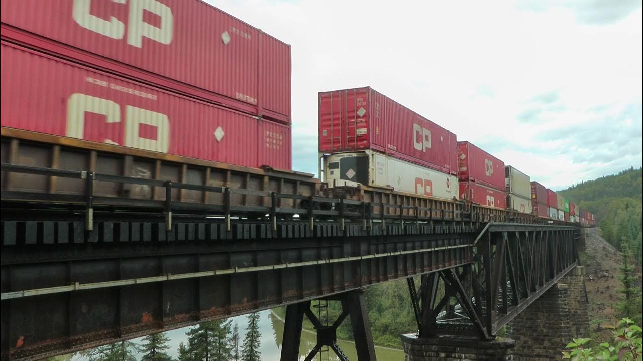 CP 8149 West (train 113) at the Pic River bridge - YouTube