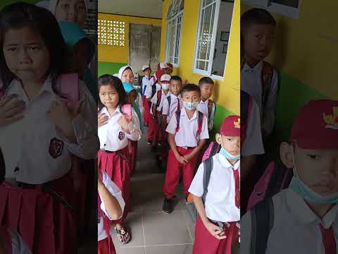 HARI PERTAMA MASUK SEKOLAH SD NEGERI 010 KUBA.