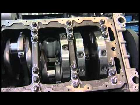 Man TGX V8 Engine Production in Nuremberg - YouTube
