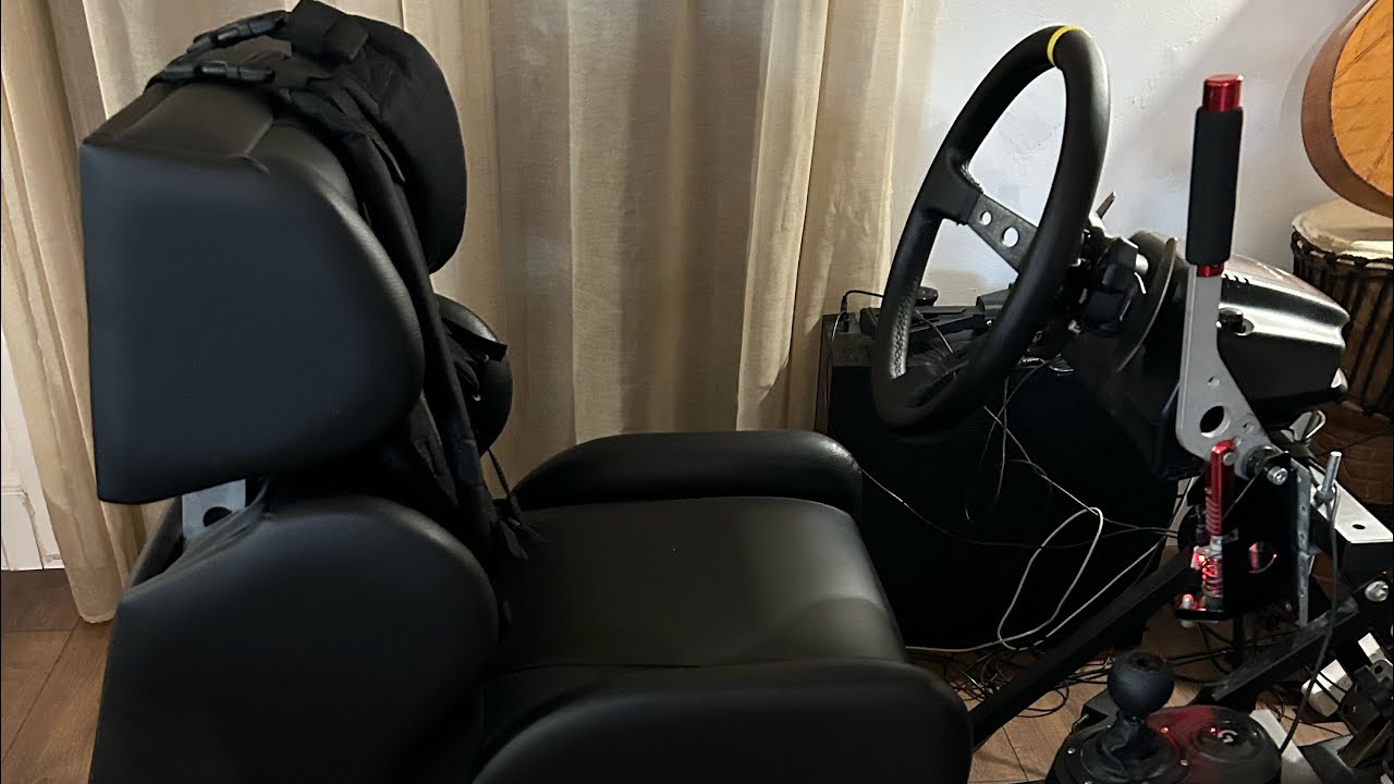 Geko GS-105 (2DOF seat) + Dirt3 + Logitech G920 - YouTube