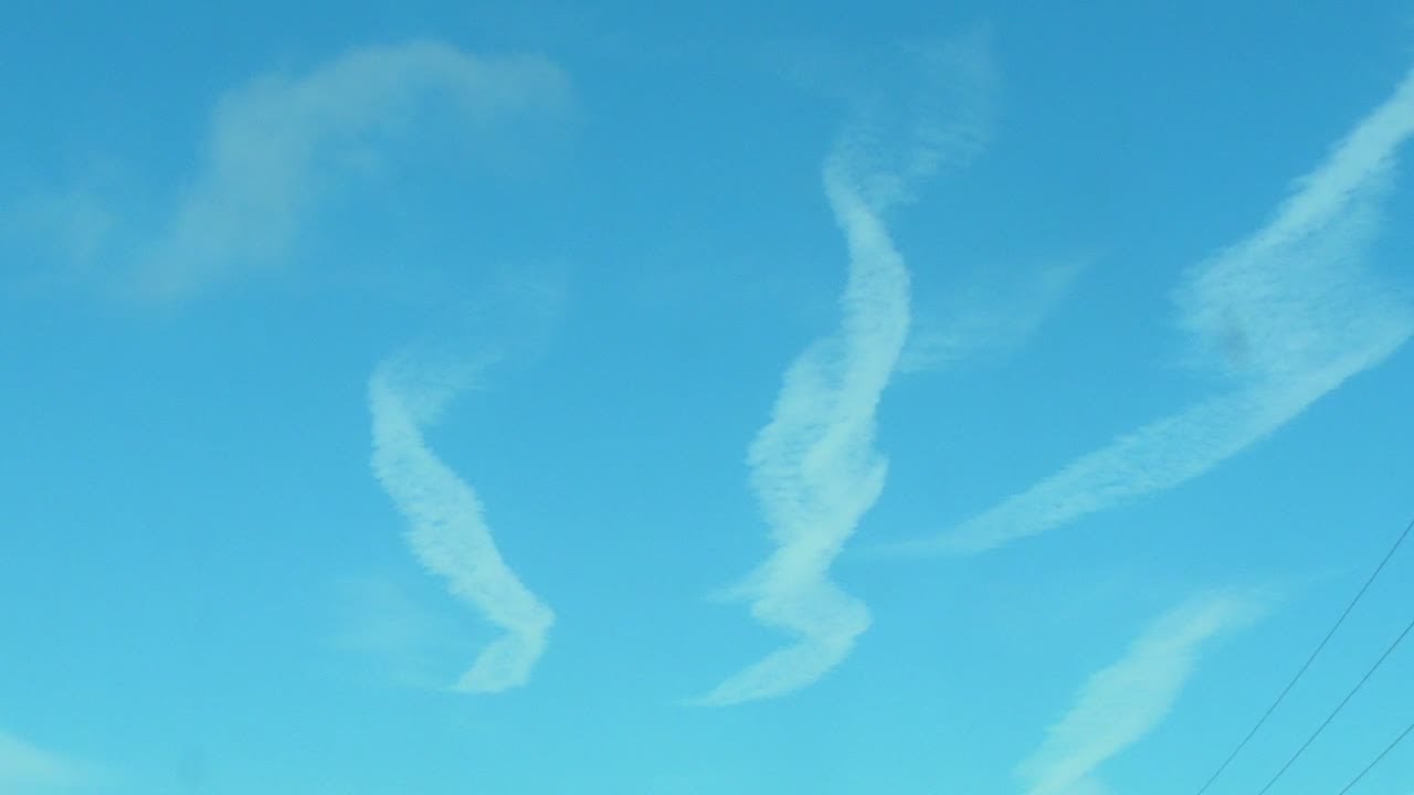 Corkscrew clouds, a natural phenomenon! Must see! - YouTube