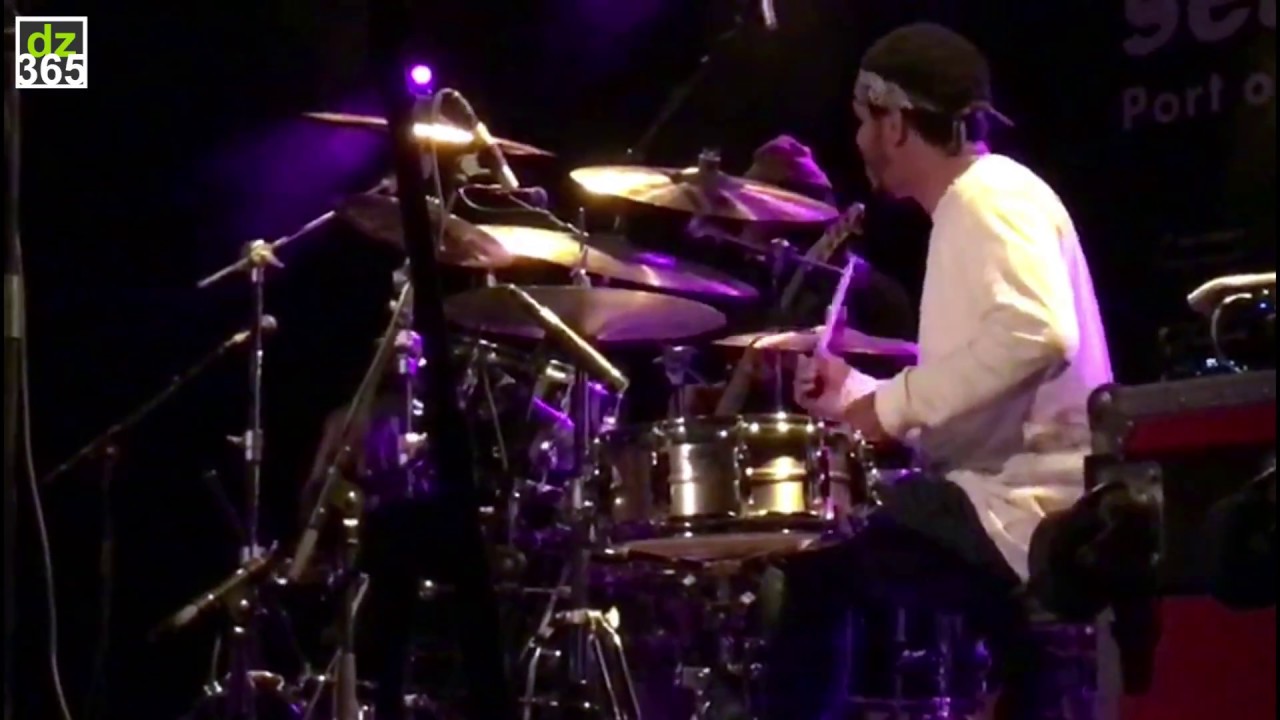 Drummer Justin Tyson spectacular with Robert Glasper at North Sea Jazz ...