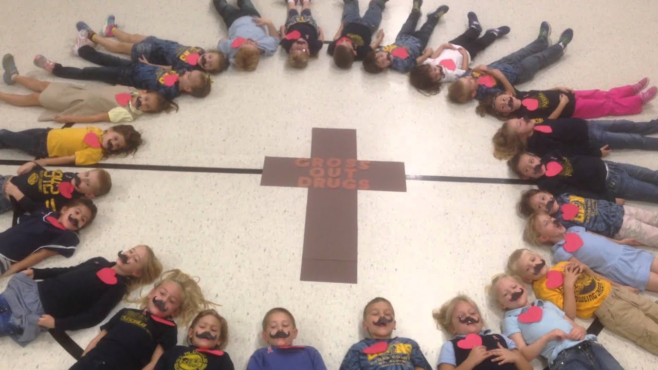 Kindergarten Red Ribbon Week - YouTube