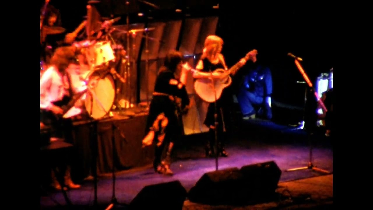 Heart Live 1977 Little Queen Tour August 20, 1977 Nassau Collesium, NY ...