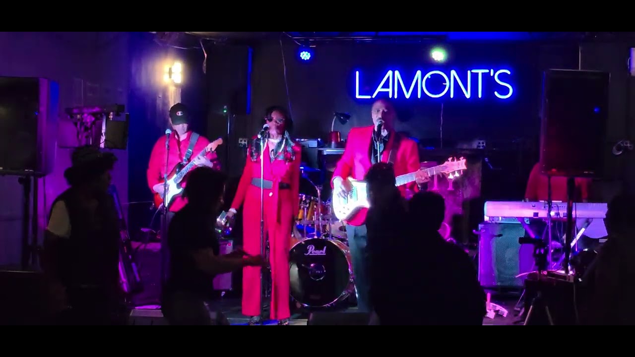 The Jim Bennett and Jesi Terrell Show sings "Hot Lovin " at Lamont's ...