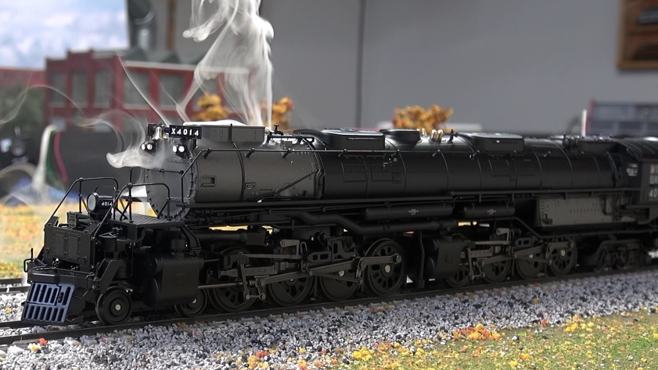 Review: Broadway Limited Big Boy w/Steaming Whistle! Sound! BLI - YouTube