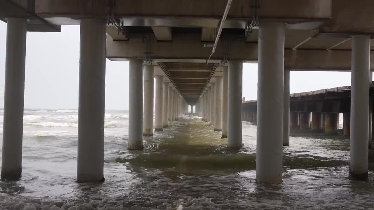 New Bob Hall Pier designed to withstand hurricanes with innovative ...
