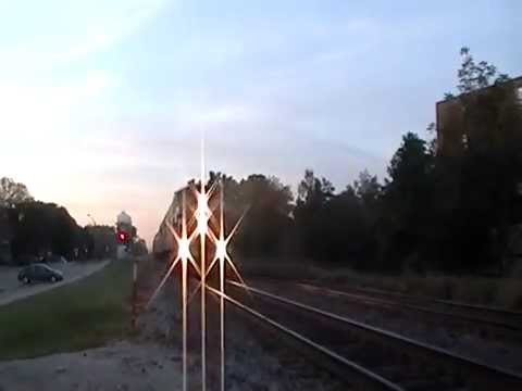 Iowa Pacific E8's at 70+ MPH in Glenview - YouTube