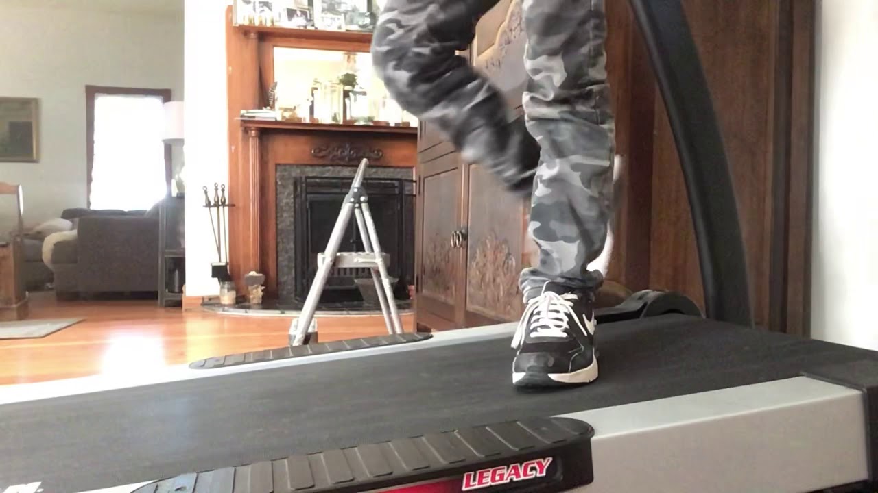Stupid treadmill fail but still funnny (read description) - YouTube