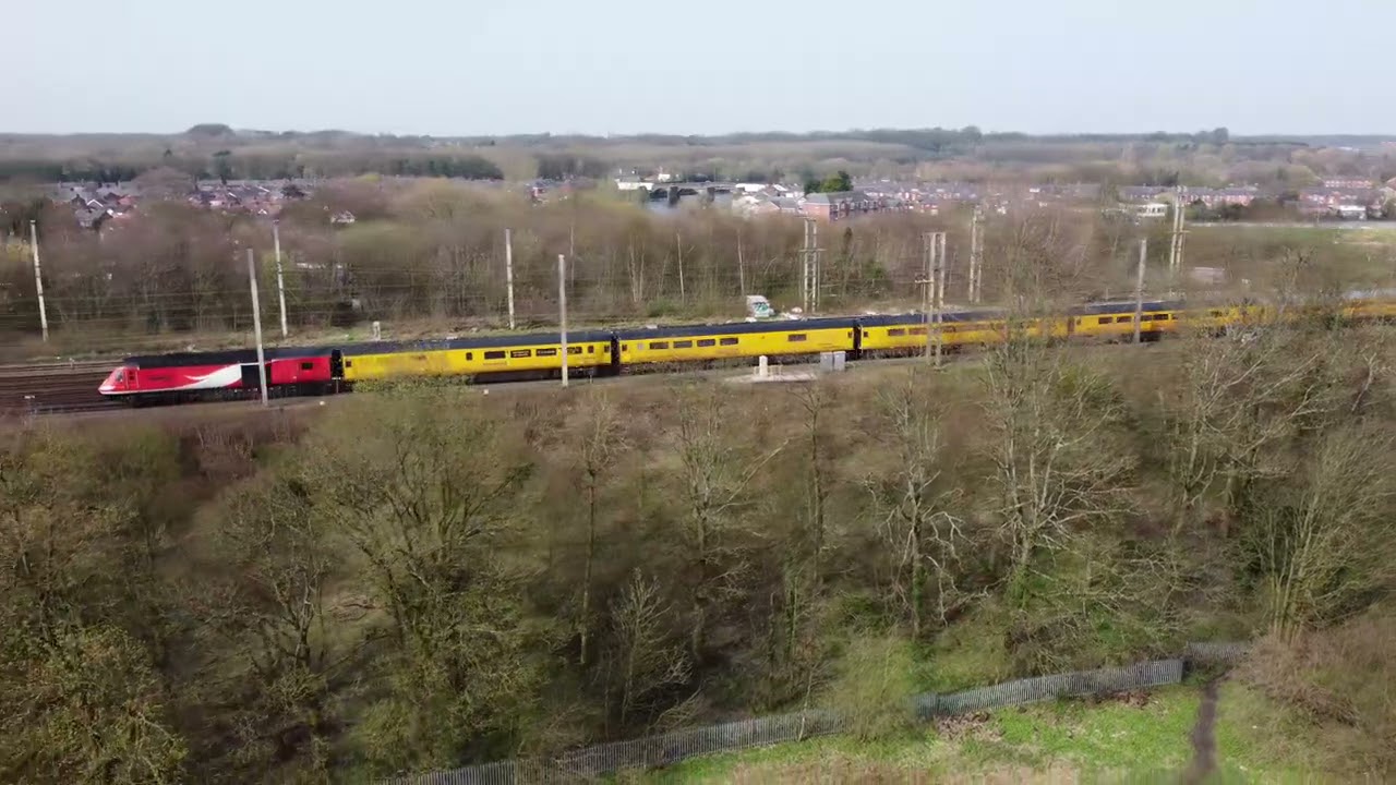 Network Rail New Measurement Train (NMT) - YouTube